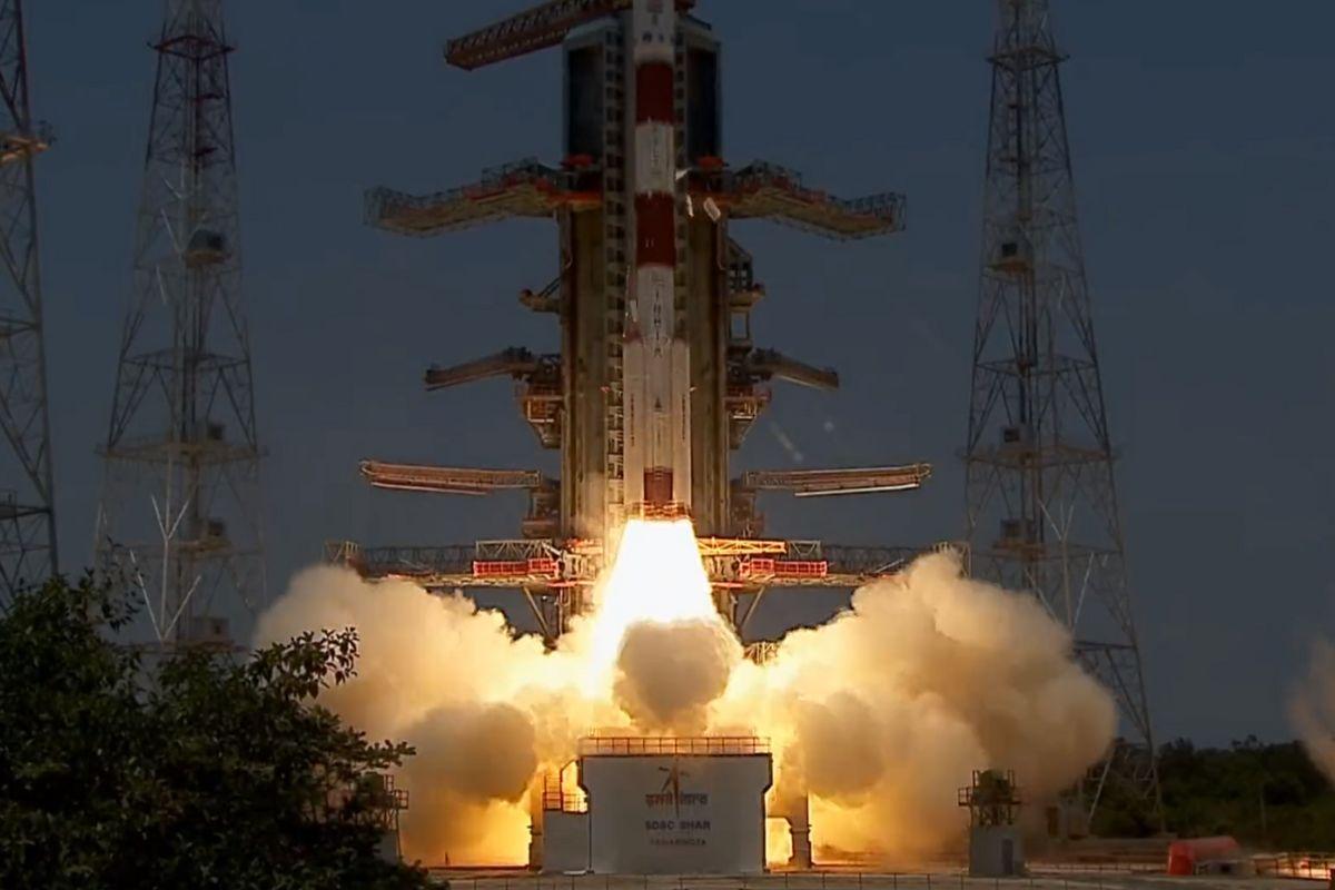 India lanza misión espacial para estudiar el Sol | BI Noticias
